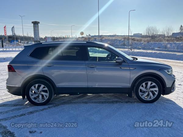 Grey Volkswagen Tiguan 2022 in Tallinn, with an engine capacity of 2.00 L and mileage of 234 thousand km for 22600 €, photo 6 on AUTOMOTO.COM.LV