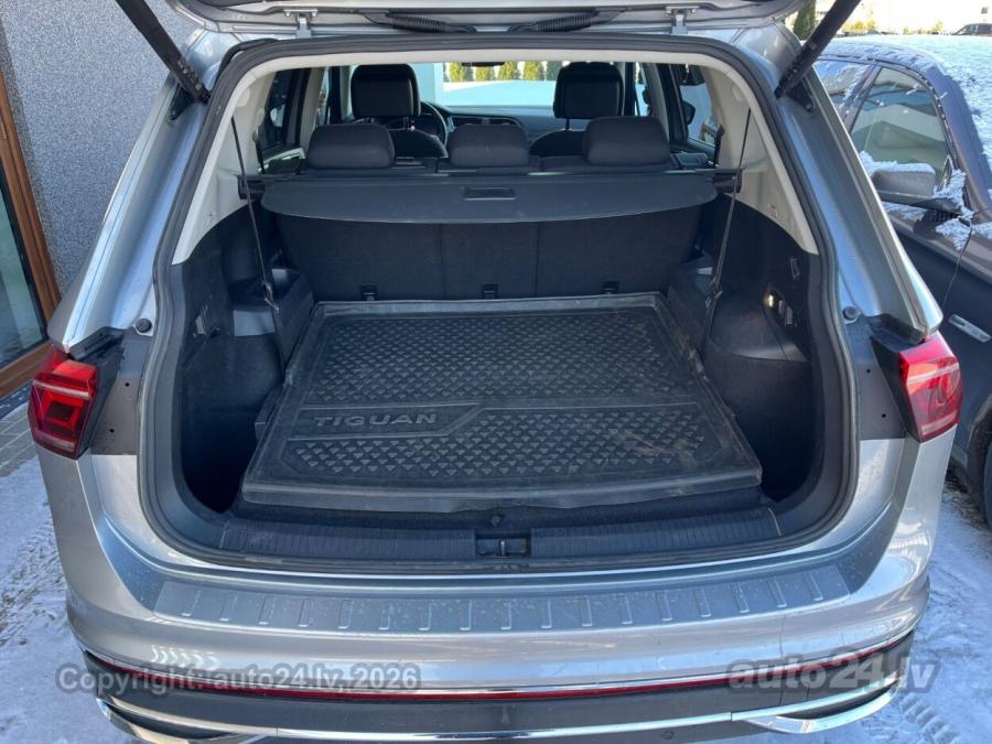 Grey Volkswagen Tiguan 2022 in Tallinn, with an engine capacity of 2.00 L and mileage of 234 thousand km for 22600 €, photo 10 on AUTOMOTO.COM.LV