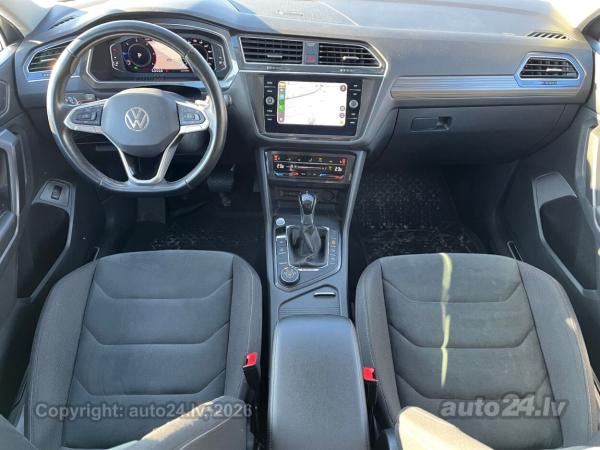 Grey Volkswagen Tiguan 2022 in Tallinn, with an engine capacity of 2.00 L and mileage of 234 thousand km for 22600 €, photo 11 on AUTOMOTO.COM.LV