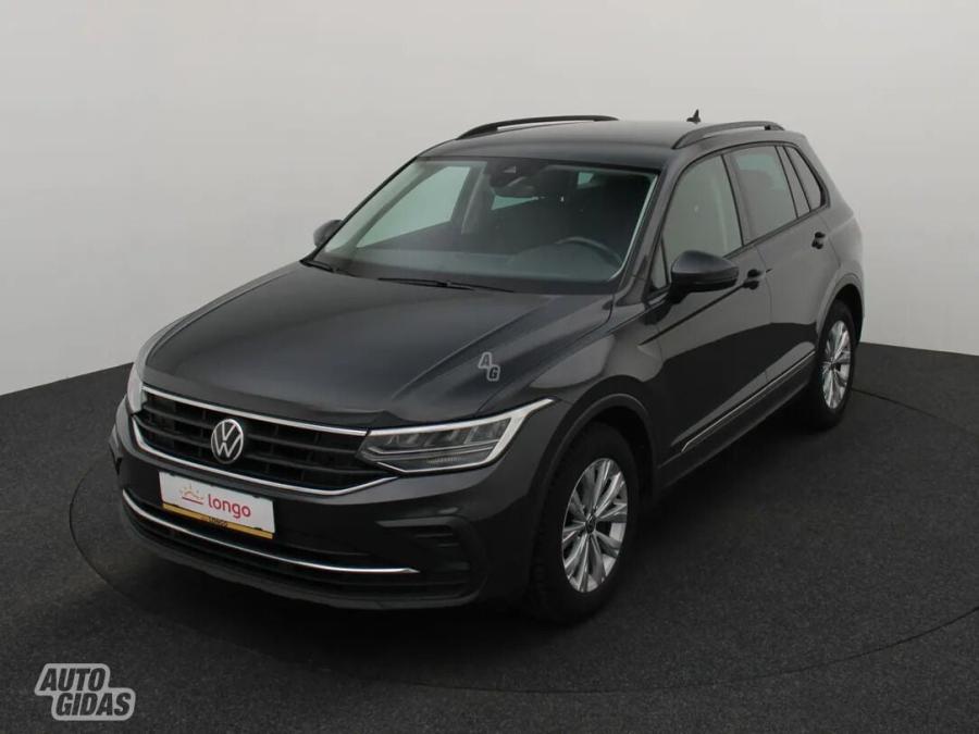 Pelēks Volkswagen Tiguan 2022 Viļņa, ar dzinēja tilpumu 2.00 L un nobraukumu 171 tūkst. km par 22399 €, foto 1 vietnē AUTOMOTO.COM.LV