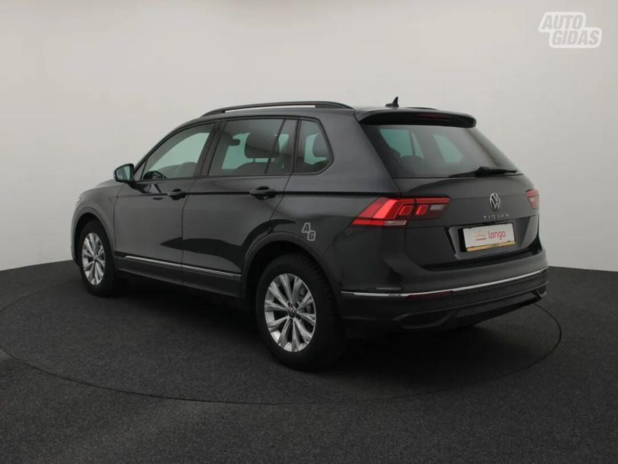 Pelēks Volkswagen Tiguan 2022 Viļņa, ar dzinēja tilpumu 2.00 L un nobraukumu 171 tūkst. km par 22399 €, foto 7 vietnē AUTOMOTO.COM.LV