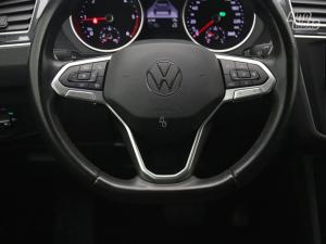 Pelēks Volkswagen Tiguan 2022 Viļņa, ar dzinēja tilpumu 2.00 L un nobraukumu 171 tūkst. km par 22399 €, foto 18 vietnē AUTOMOTO.COM.LV