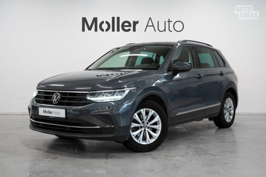 Pelēks Volkswagen Tiguan 2022 Viļņa, ar dzinēja tilpumu 1.50 L un nobraukumu 111 tūkst. km par 20650 €, foto 1 vietnē AUTOMOTO.COM.LV