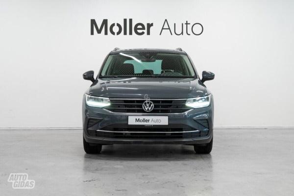 Grey Volkswagen Tiguan 2022 in Vilnius, with an engine capacity of 1.50 L and mileage of 111 thousand km for 20650 €, photo 5 on AUTOMOTO.COM.LV