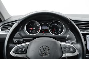 Pelēks Volkswagen Tiguan 2022 Rīga, ar dzinēja tilpumu 2.00 L un nobraukumu 92 tūkst. km par 21850 €, foto 10 vietnē AUTOMOTO.COM.LV