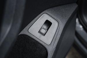 Pelēks Volkswagen Tiguan 2022 Rīga, ar dzinēja tilpumu 2.00 L un nobraukumu 92 tūkst. km par 21850 €, foto 14 vietnē AUTOMOTO.COM.LV