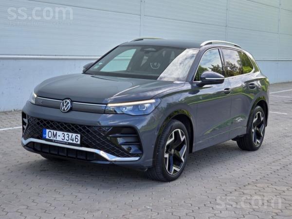 Pelēks Volkswagen Tiguan 2022 Rīga, ar dzinēja tilpumu 2.00 L un nobraukumu 56 tūkst. km par 36000 €, foto 4 vietnē AUTOMOTO.COM.LV