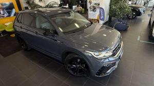 Grey Volkswagen Tiguan 2022 in Vilnius, with an engine capacity of 1.50 L and mileage of 38 thousand km for 28888 €, photo 9 on AUTOMOTO.COM.LV