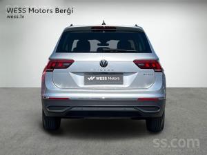 Pelēks Volkswagen Tiguan 2022 Rīga, ar dzinēja tilpumu 1.40 L un nobraukumu 45 tūkst. km par 26990 €, foto 5 vietnē AUTOMOTO.COM.LV