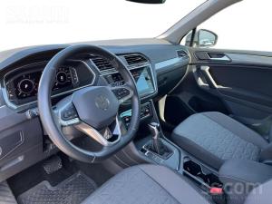 Pelēks Volkswagen Tiguan 2022 Rīga, ar dzinēja tilpumu 1.40 L un nobraukumu 45 tūkst. km par 26990 €, foto 12 vietnē AUTOMOTO.COM.LV
