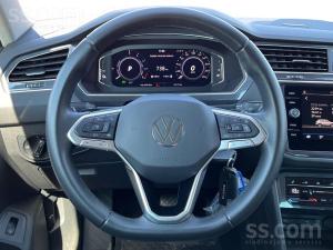 Pelēks Volkswagen Tiguan 2022 Rīga, ar dzinēja tilpumu 1.40 L un nobraukumu 45 tūkst. km par 26990 €, foto 13 vietnē AUTOMOTO.COM.LV