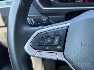 Pelēks Volkswagen Tiguan 2022 Rīga, ar dzinēja tilpumu 1.40 L un nobraukumu 45 tūkst. km par 26990 €, foto 18 vietnē AUTOMOTO.COM.LV