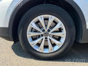 Pelēks Volkswagen Tiguan 2022 Rīga, ar dzinēja tilpumu 1.40 L un nobraukumu 45 tūkst. km par 26990 €, foto 23 vietnē AUTOMOTO.COM.LV