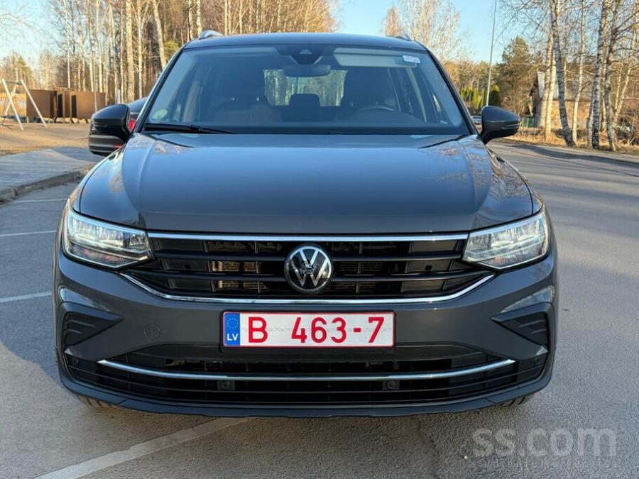 Серый Фольксваген Тигуан 2022 в Рига, объемом двигателя 2.00 л и пробегом 180 тыс. км за 21950 €, фото 3 на AUTOMOTO.COM.LV
