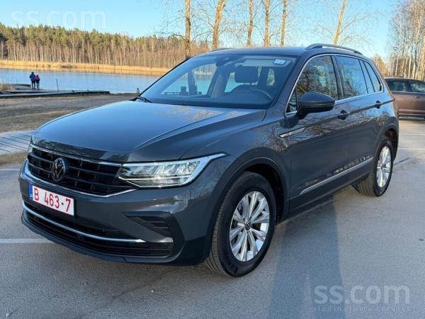 Pelēks Volkswagen Tiguan 2022 Rīga, ar dzinēja tilpumu 2.00 L un nobraukumu 180 tūkst. km par 21950 €, foto 3 vietnē AUTOMOTO.COM.LV