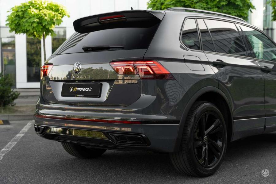 Pelēks Volkswagen Tiguan 2022 Viļņa, ar dzinēja tilpumu 0.00 L un nobraukumu 42 tūkst. km par 32950 €, foto 13 vietnē AUTOMOTO.COM.LV