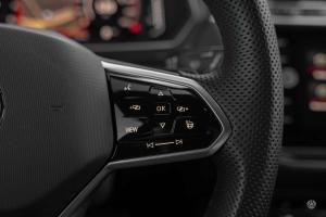 Pelēks Volkswagen Tiguan 2022 Viļņa, ar dzinēja tilpumu 0.00 L un nobraukumu 42 tūkst. km par 32950 €, foto 24 vietnē AUTOMOTO.COM.LV