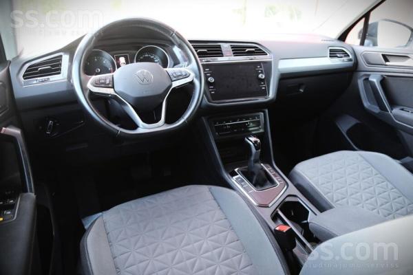 Pelēks Volkswagen Tiguan 2022 Rīga, ar dzinēja tilpumu 2.00 L un nobraukumu 221 tūkst. km par 17995 €, foto 8 vietnē AUTOMOTO.COM.LV