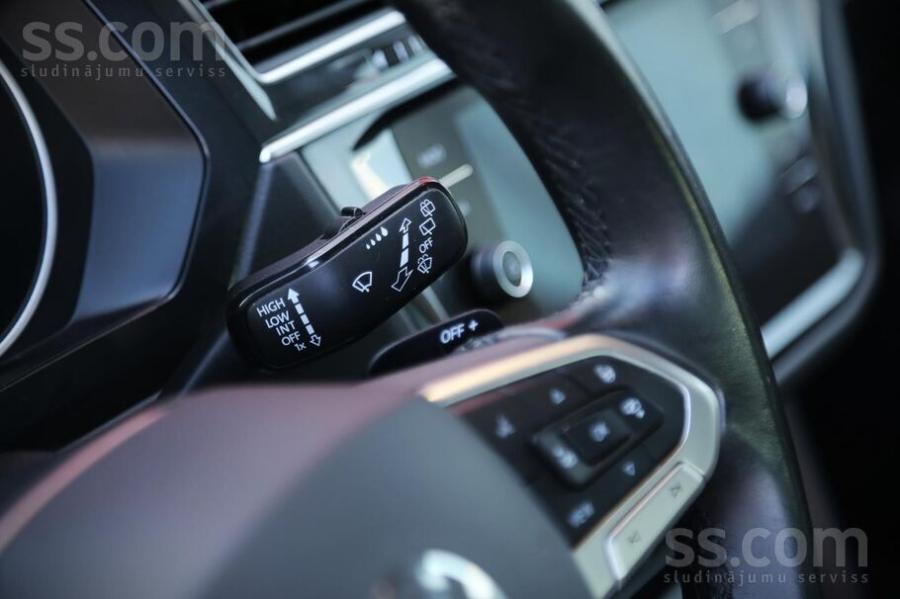 Grey Volkswagen Tiguan 2022 in Riga, with an engine capacity of 2.00 L and mileage of 221 thousand km for 17995 €, photo 18 on AUTOMOTO.COM.LV