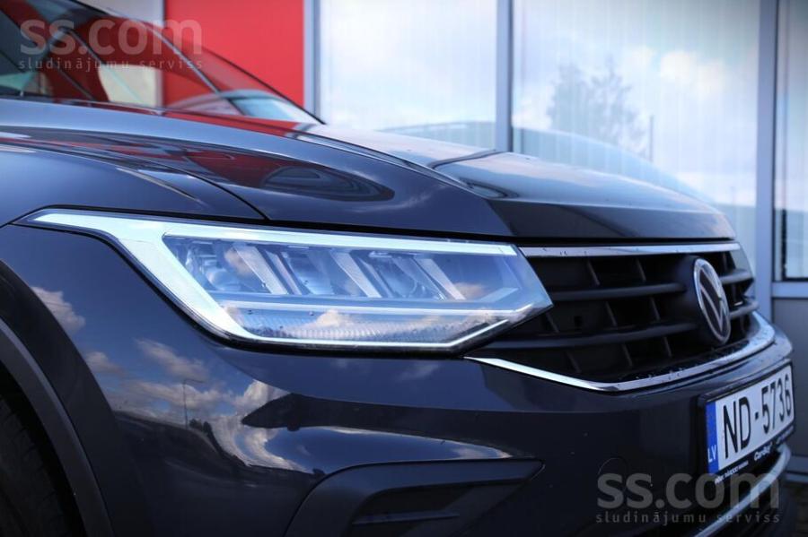 Grey Volkswagen Tiguan 2022 in Riga, with an engine capacity of 2.00 L and mileage of 221 thousand km for 17995 €, photo 23 on AUTOMOTO.COM.LV