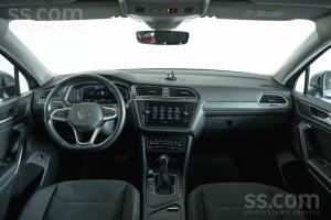 Pelēks Volkswagen Tiguan 2022 Rīga, ar dzinēja tilpumu 1.50 L un nobraukumu 83 tūkst. km par 23990 €, foto 7 vietnē AUTOMOTO.COM.LV