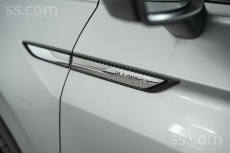 Pelēks Volkswagen Tiguan 2022 Rīga, ar dzinēja tilpumu 1.50 L un nobraukumu 83 tūkst. km par 23990 €, foto 21 vietnē AUTOMOTO.COM.LV