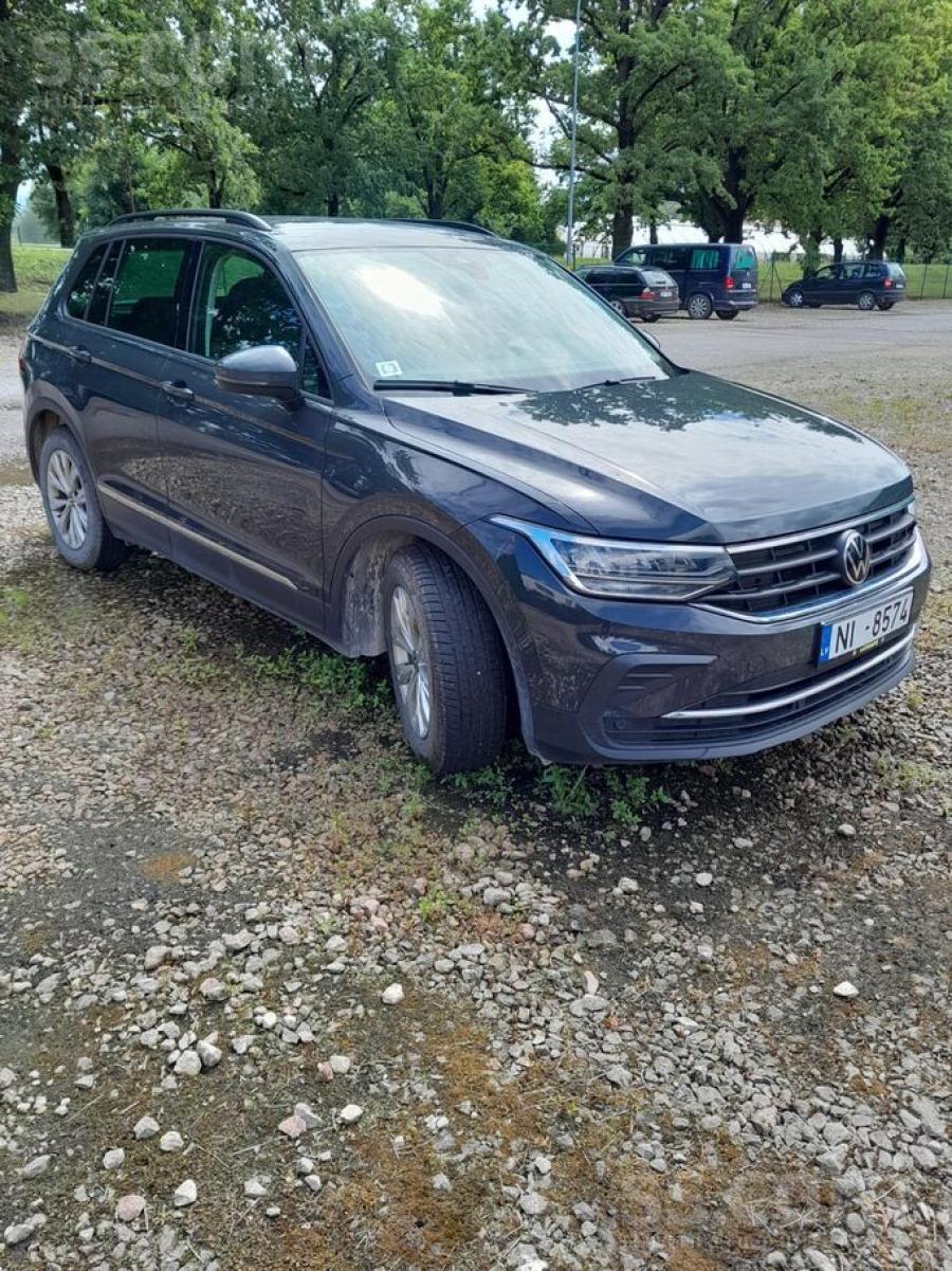 Pelēks Volkswagen Tiguan 2022 Jelgava, ar dzinēja tilpumu 2.00 L un nobraukumu 93 tūkst. km par 20000 €, foto 3 vietnē AUTOMOTO.COM.LV