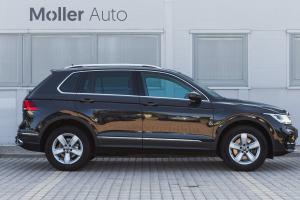 Grey Volkswagen Tiguan 2022 in Ventspils, with an engine capacity of 1.40 L and mileage of 120 thousand km for 24800 €, photo 7 on AUTOMOTO.COM.LV