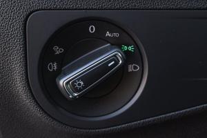 Grey Volkswagen Tiguan 2022 in Ventspils, with an engine capacity of 1.40 L and mileage of 120 thousand km for 24800 €, photo 25 on AUTOMOTO.COM.LV