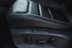 Grey Volkswagen Tiguan 2022 in Ventspils, with an engine capacity of 1.40 L and mileage of 120 thousand km for 24800 €, photo 35 on AUTOMOTO.COM.LV