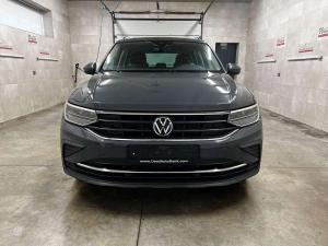 Pelēks Volkswagen Tiguan 2022 Marijampole, ar dzinēja tilpumu 1.50 L un nobraukumu 133 tūkst. km par 20558 €, foto 3 vietnē AUTOMOTO.COM.LV