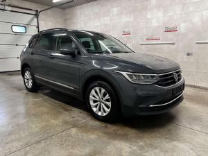 Pelēks Volkswagen Tiguan 2022 Marijampole, ar dzinēja tilpumu 1.50 L un nobraukumu 133 tūkst. km par 20558 €, foto 4 vietnē AUTOMOTO.COM.LV