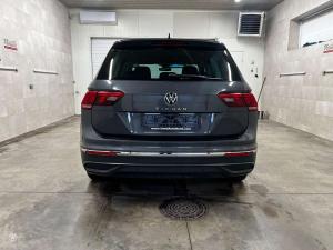 Pelēks Volkswagen Tiguan 2022 Marijampole, ar dzinēja tilpumu 1.50 L un nobraukumu 133 tūkst. km par 20558 €, foto 6 vietnē AUTOMOTO.COM.LV