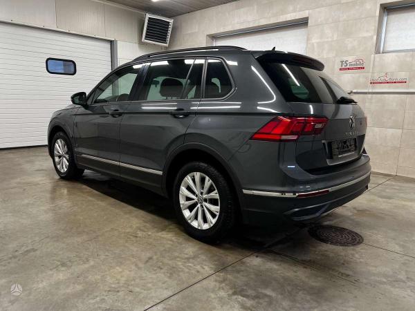 Pelēks Volkswagen Tiguan 2022 Marijampole, ar dzinēja tilpumu 1.50 L un nobraukumu 133 tūkst. km par 20558 €, foto 6 vietnē AUTOMOTO.COM.LV
