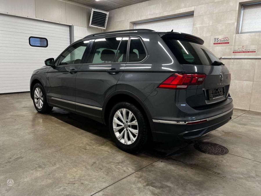 Pelēks Volkswagen Tiguan 2022 Marijampole, ar dzinēja tilpumu 1.50 L un nobraukumu 133 tūkst. km par 20558 €, foto 7 vietnē AUTOMOTO.COM.LV