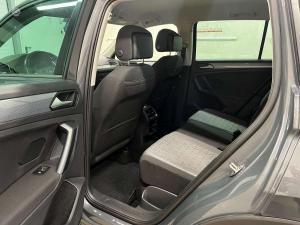 Pelēks Volkswagen Tiguan 2022 Marijampole, ar dzinēja tilpumu 1.50 L un nobraukumu 133 tūkst. km par 20558 €, foto 15 vietnē AUTOMOTO.COM.LV