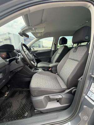 Pelēks Volkswagen Tiguan 2022 Viļņa, ar dzinēja tilpumu 1.50 L un nobraukumu 113 tūkst. km par 23330 €, foto 11 vietnē AUTOMOTO.COM.LV