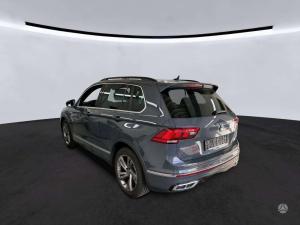 Pelēks Volkswagen Tiguan 2022 Viļņa, ar dzinēja tilpumu 1.50 L un nobraukumu 34 tūkst. km par 32430 €, foto 5 vietnē AUTOMOTO.COM.LV