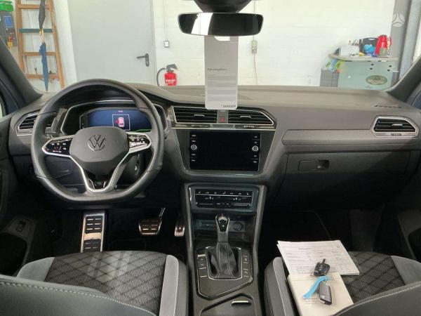 Grey Volkswagen Tiguan 2022 in Vilnius, with an engine capacity of 1.50 L and mileage of 34 thousand km for 32430 €, photo 7 on AUTOMOTO.COM.LV