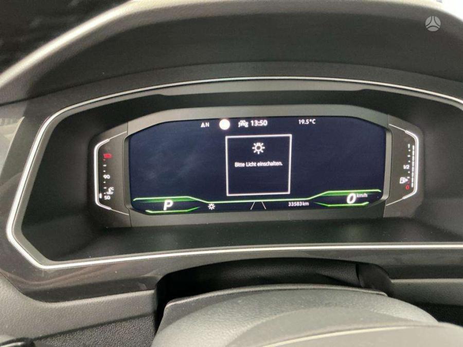 Pelēks Volkswagen Tiguan 2022 Viļņa, ar dzinēja tilpumu 1.50 L un nobraukumu 34 tūkst. km par 32430 €, foto 9 vietnē AUTOMOTO.COM.LV
