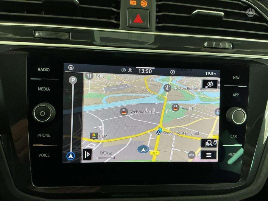 Pelēks Volkswagen Tiguan 2022 Viļņa, ar dzinēja tilpumu 1.50 L un nobraukumu 34 tūkst. km par 32430 €, foto 10 vietnē AUTOMOTO.COM.LV