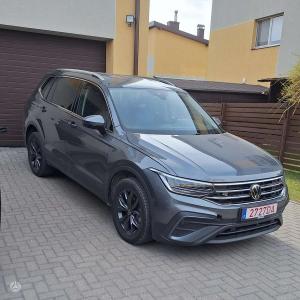 Pelēks Volkswagen Tiguan 2022 Kauņa, ar dzinēja tilpumu 1.98 L un nobraukumu 87 tūkst. km par 23500 €, foto 3 vietnē AUTOMOTO.COM.LV