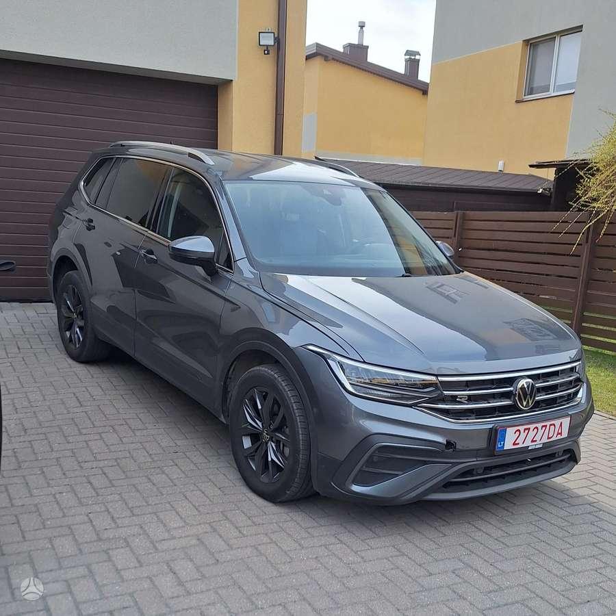 Pelēks Volkswagen Tiguan 2022 Kauņa, ar dzinēja tilpumu 1.98 L un nobraukumu 87 tūkst. km par 23500 €, foto 3 vietnē AUTOMOTO.COM.LV
