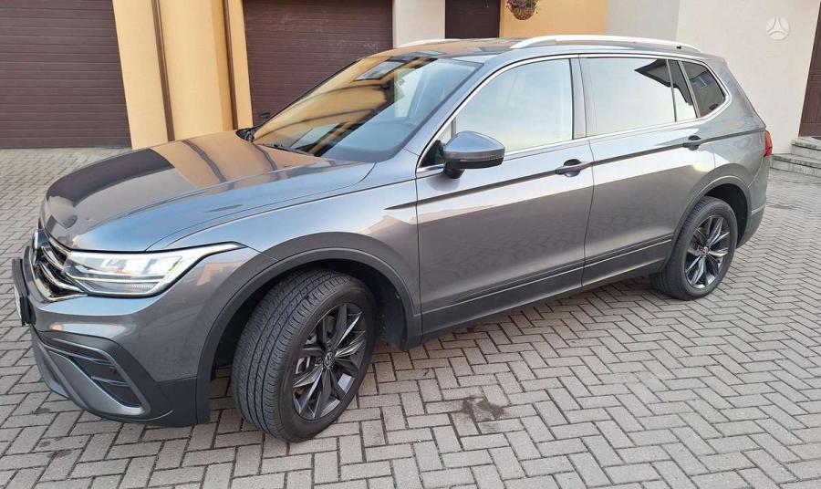 Pelēks Volkswagen Tiguan 2022 Kauņa, ar dzinēja tilpumu 1.98 L un nobraukumu 87 tūkst. km par 23500 €, foto 5 vietnē AUTOMOTO.COM.LV