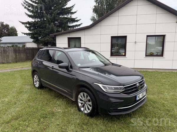 Pelēks Volkswagen Tiguan 2022 Jelgava, ar dzinēja tilpumu 2.00 L un nobraukumu 157 tūkst. km par 19500 €, foto 2 vietnē AUTOMOTO.COM.LV