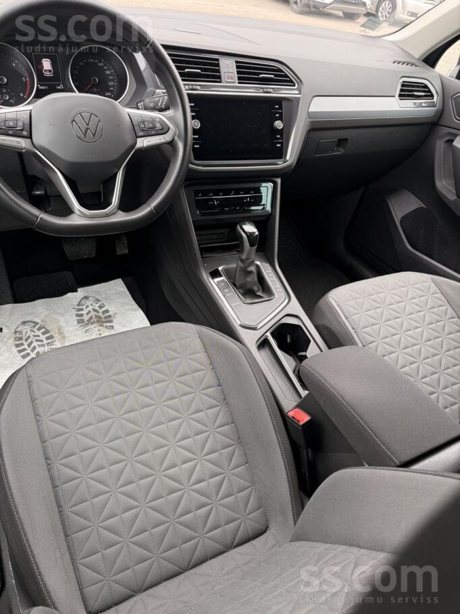 Pelēks Volkswagen Tiguan 2022 Jelgava, ar dzinēja tilpumu 2.00 L un nobraukumu 157 tūkst. km par 19500 €, foto 5 vietnē AUTOMOTO.COM.LV