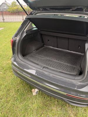 Pelēks Volkswagen Tiguan 2022 Jelgava, ar dzinēja tilpumu 2.00 L un nobraukumu 157 tūkst. km par 19500 €, foto 7 vietnē AUTOMOTO.COM.LV
