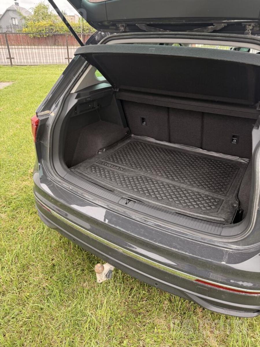 Pelēks Volkswagen Tiguan 2022 Jelgava, ar dzinēja tilpumu 2.00 L un nobraukumu 157 tūkst. km par 19500 €, foto 7 vietnē AUTOMOTO.COM.LV