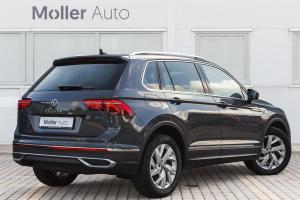 Grey Volkswagen Tiguan 2022 in Ventspils, with an engine capacity of 2.00 L and mileage of 134 thousand km for 28300 €, photo 6 on AUTOMOTO.COM.LV
