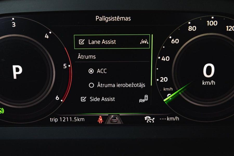 Grey Volkswagen Tiguan 2022 in Ventspils, with an engine capacity of 2.00 L and mileage of 134 thousand km for 28300 €, photo 22 on AUTOMOTO.COM.LV